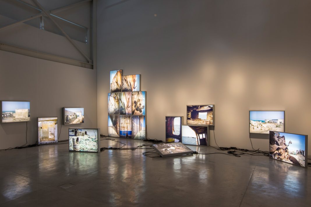 Biennale di Venezia: Zineb Sedira per la Francia. Ma la destra non ci sta