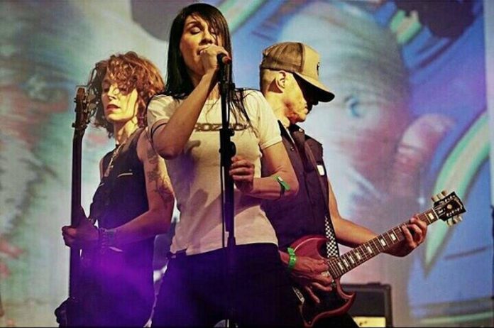 Morta Elisabetta Imelio, bassista della band cult dei Prozac+