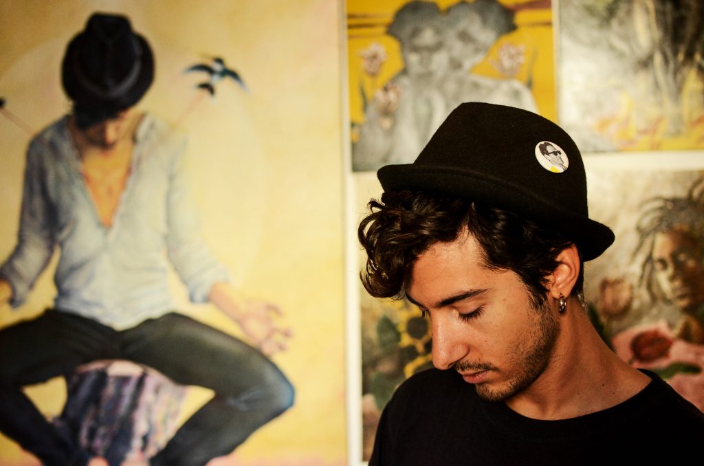 Giorgio Ermes Celin: corpi nudi che combattono per un posto nella società