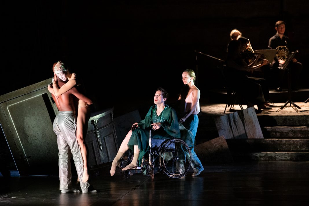 Lili Elbe Show: una danza per il primo transgender della storia