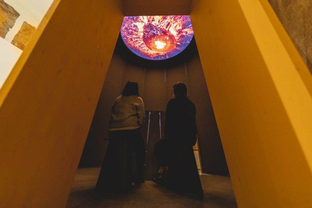 Dentro il colore. Attraverso la materia e la luce, promossa da MUSE Trento