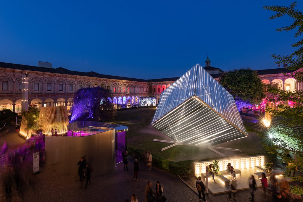 Ultimi sprazzi di Fuori Salone: il progetto Re-Evolution alla Statale ...