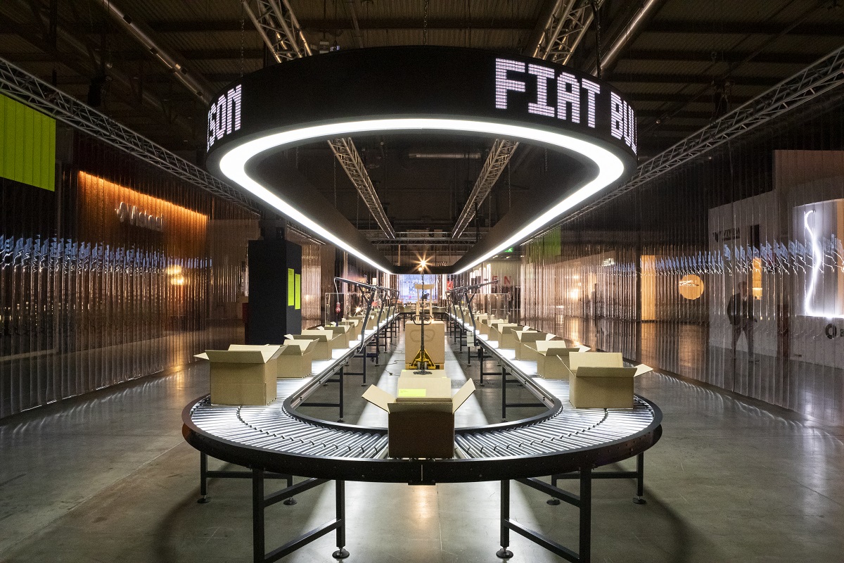 Dentro al Salone del Mobile di Milano: poesia e progettualità a ...