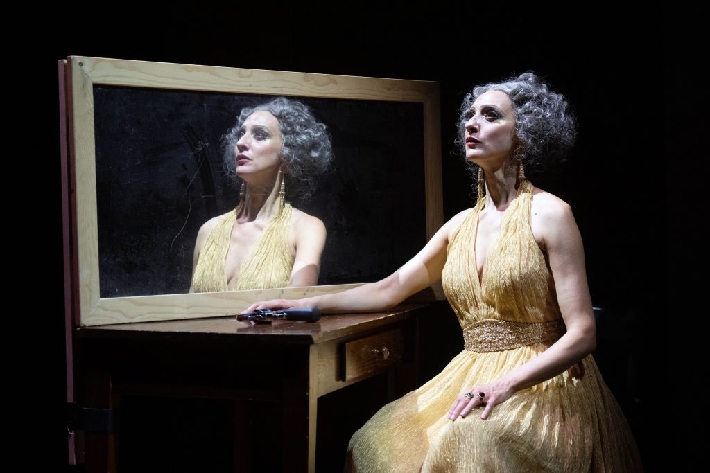 Antonio e Cleopatra, passione e decadenza nella pièce di Valter Malosti