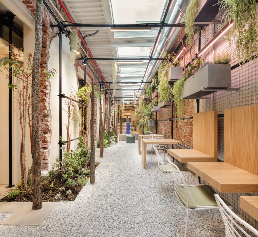 Milano, lo studio di architettura Il Prisma si apre all’arte contemporanea