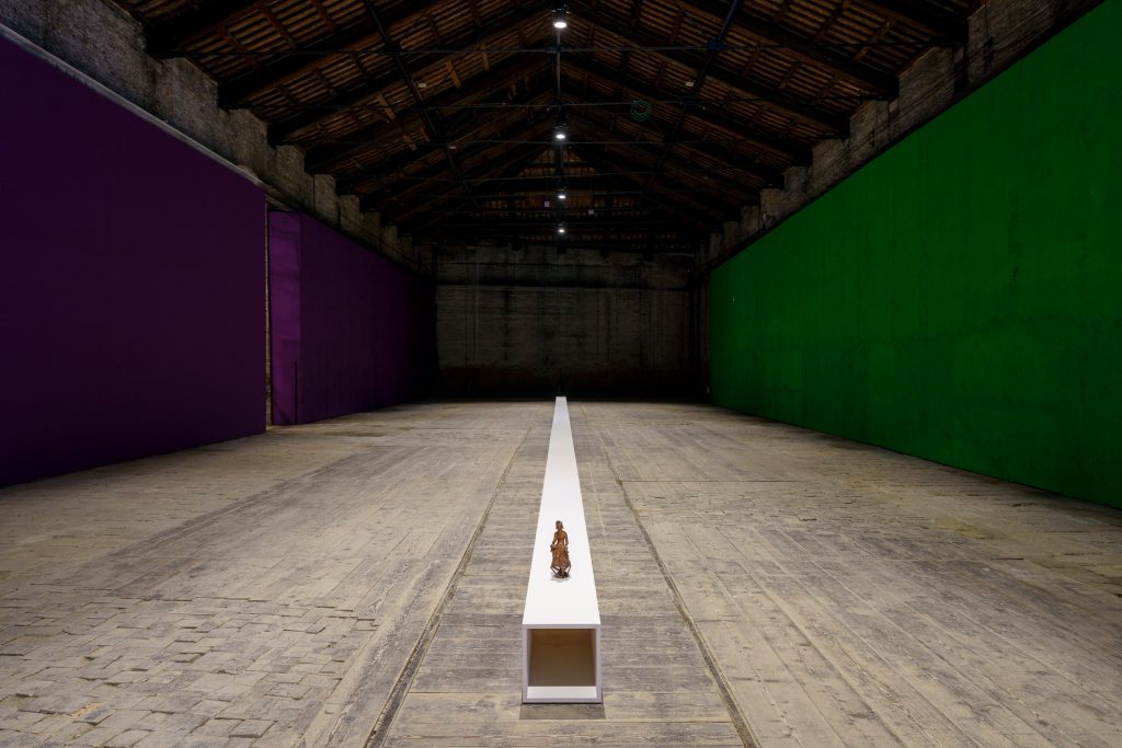 Sentiamo per poter ascoltare: il Padiglione Italia di Massimo Bartolini