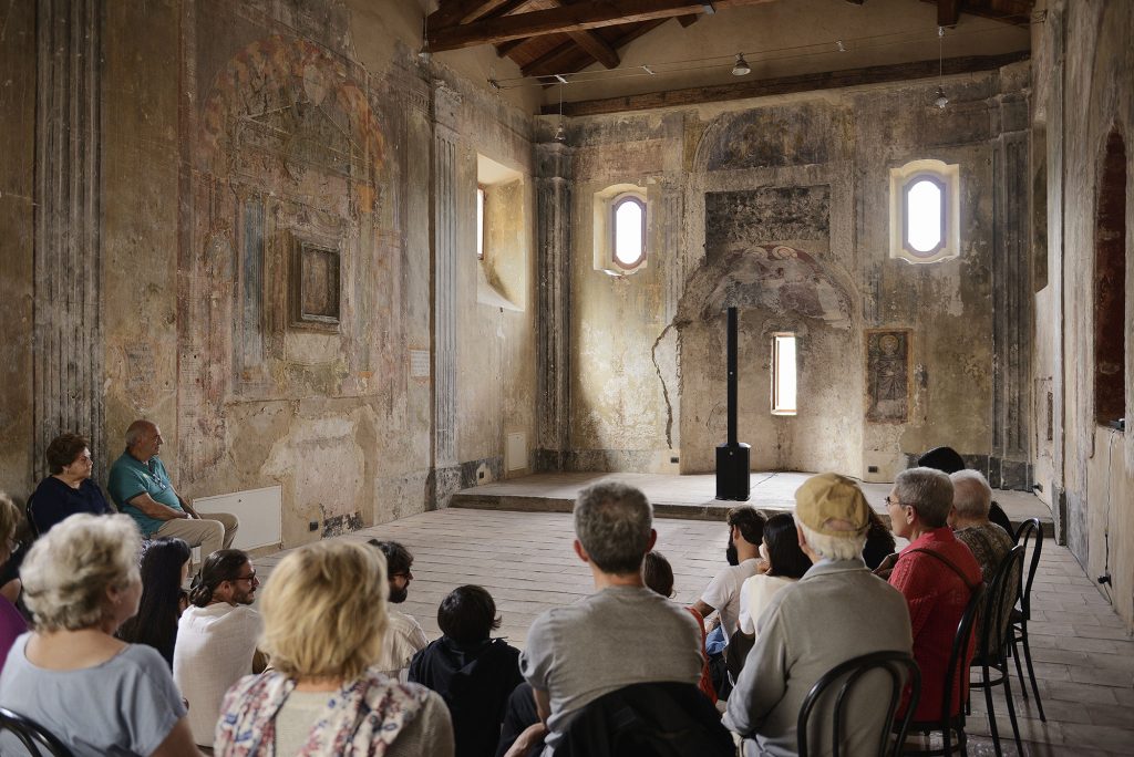 Archive of Voices: il progetto di Elena Rivoltini per Una Boccata d’Arte