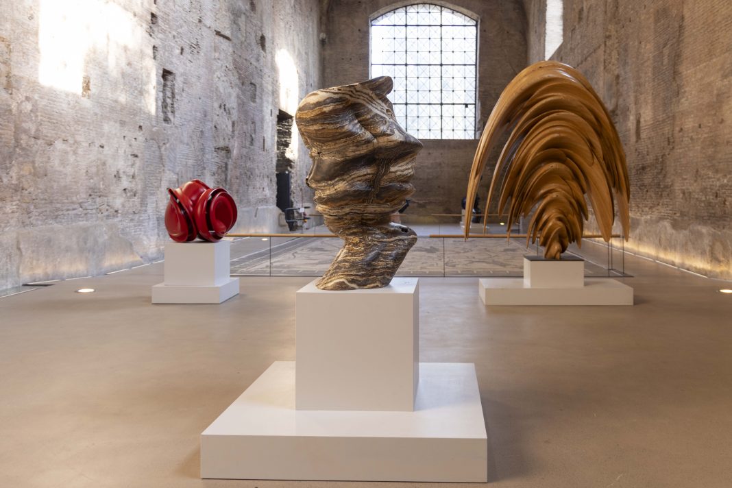 Tony Cragg, tra le pieghe della materia: la mostra alle Terme di ...