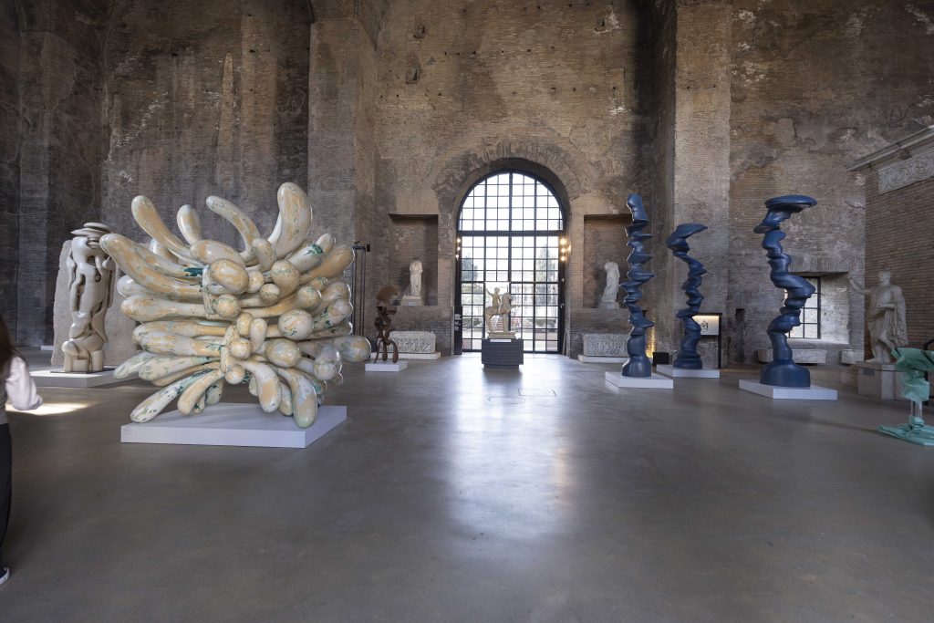 Tony Cragg, tra le pieghe della materia: la mostra alle Terme di ...
