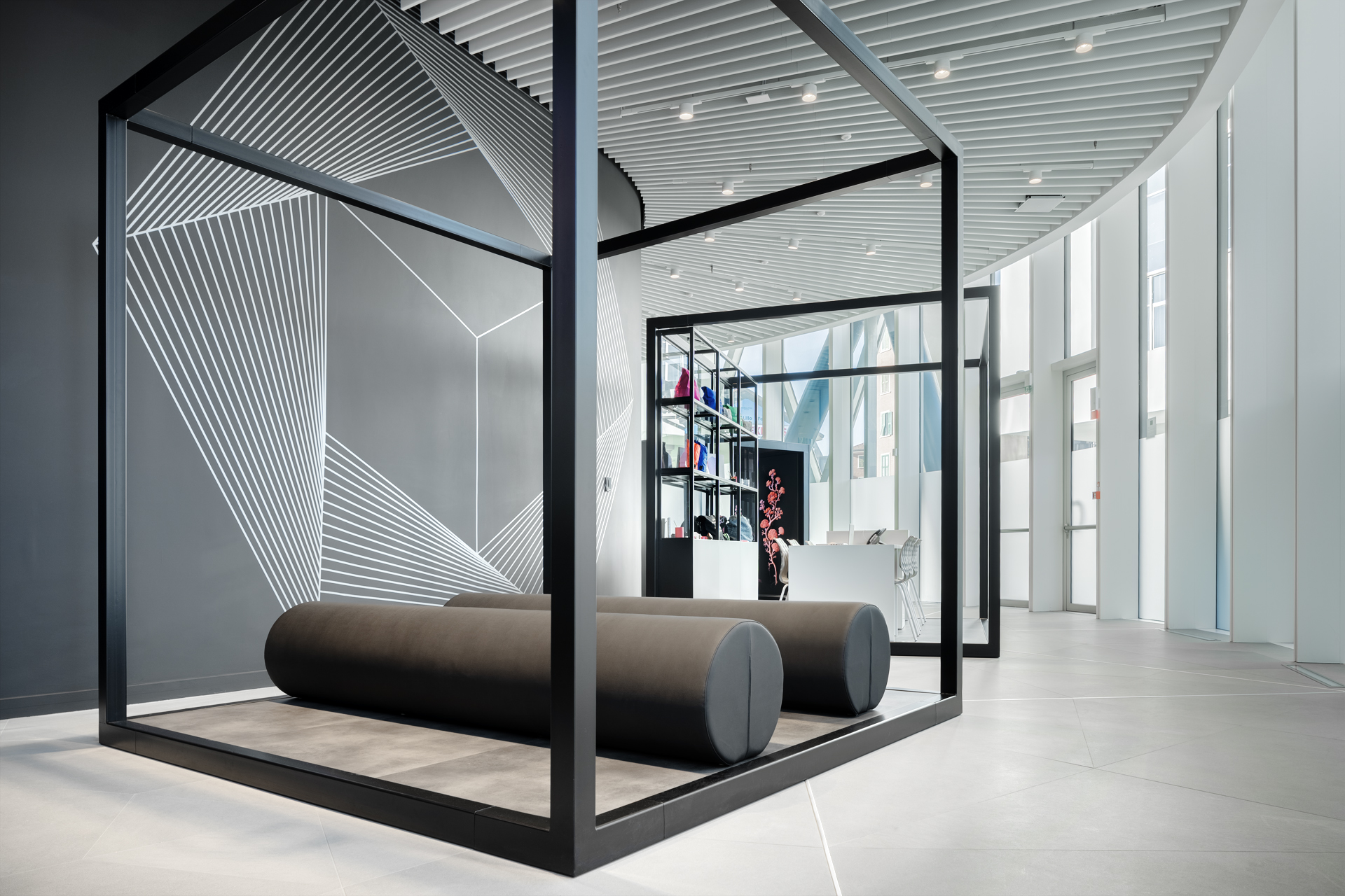 CUBO apre a Milano: arte e impresa nella nuova sede alla Unipol Tower