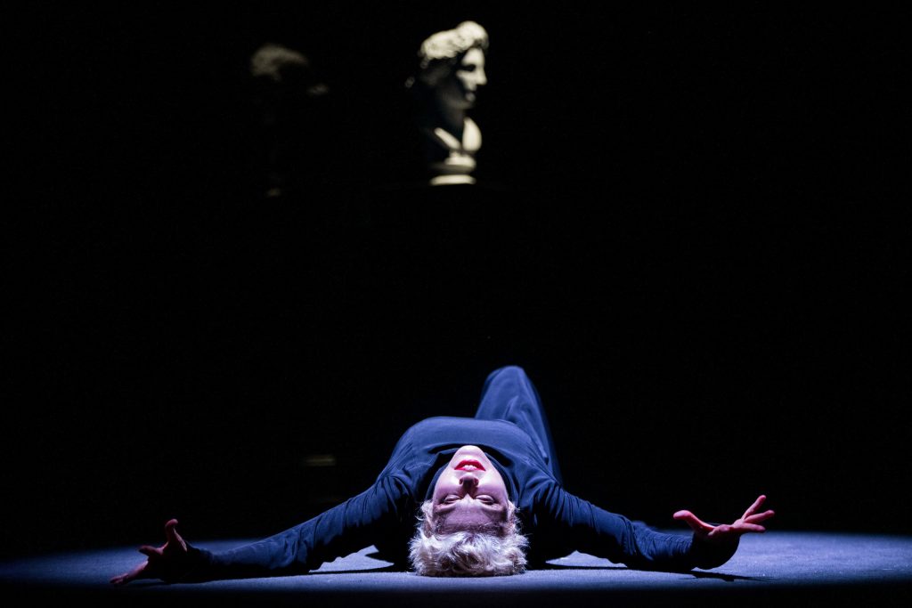 Nell'abisso del non detto: la Fedra psicanalitica di Federico Tiezzi