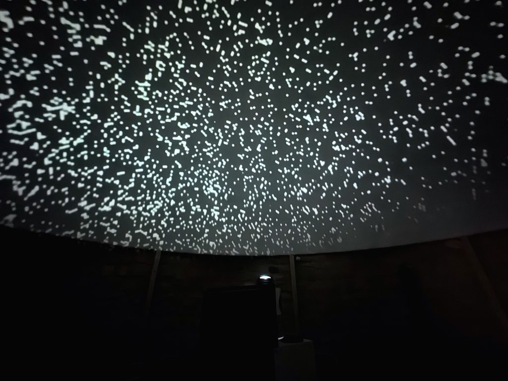 Il cielo digitale di Donatella Pinocci si apre in Abruzzo, per Borgo ...