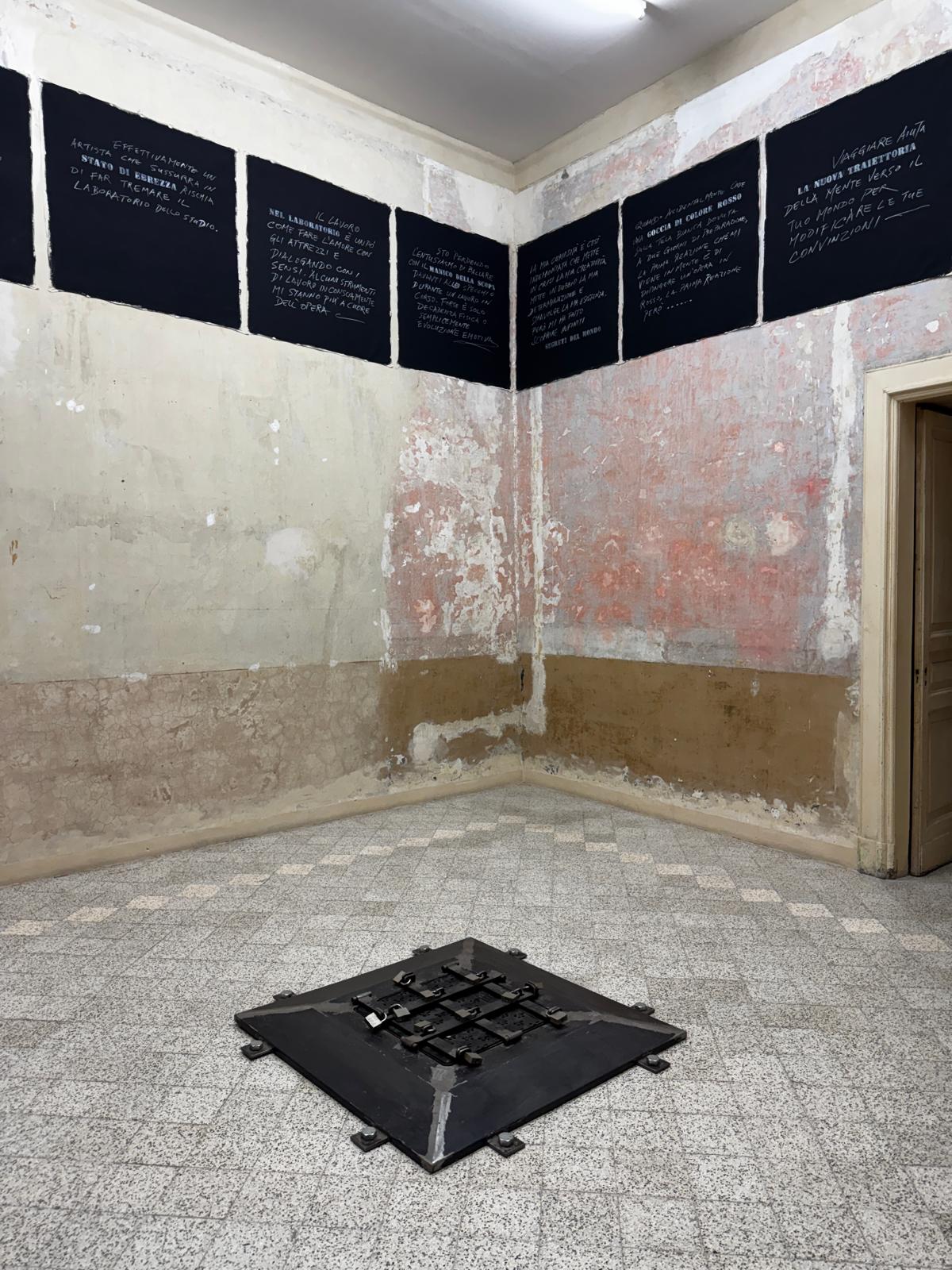 Per H. H. Lim, la realtà è un'esperienza fluida: la mostra da Casa Morra