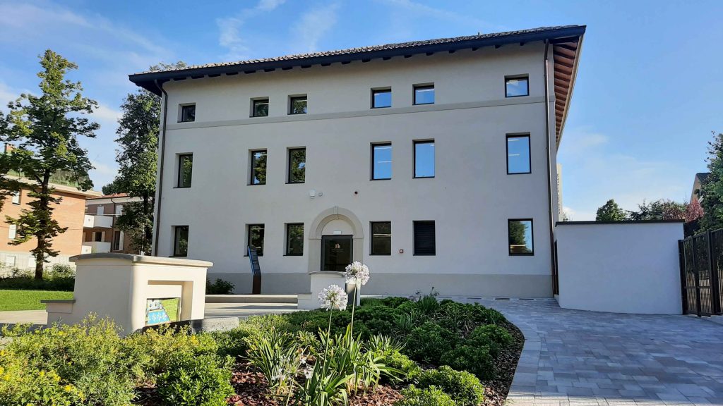 VILLA FERRARI - exibart.com